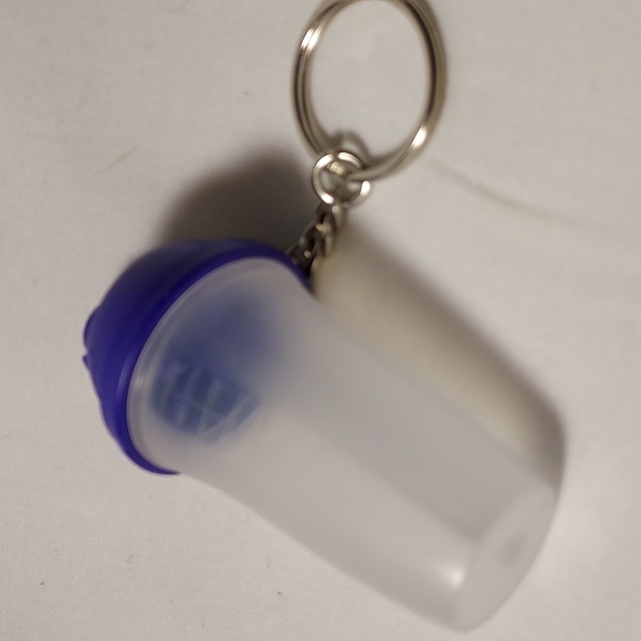 Tupperware Key Chain | Kitchen | Vintage Tupperware Shaker Mixer Bottle ...